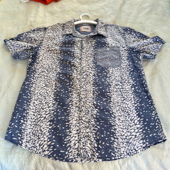 Vintage Red | Shirts | Vintage Red Mens Large Button Down Short Sleeve ...